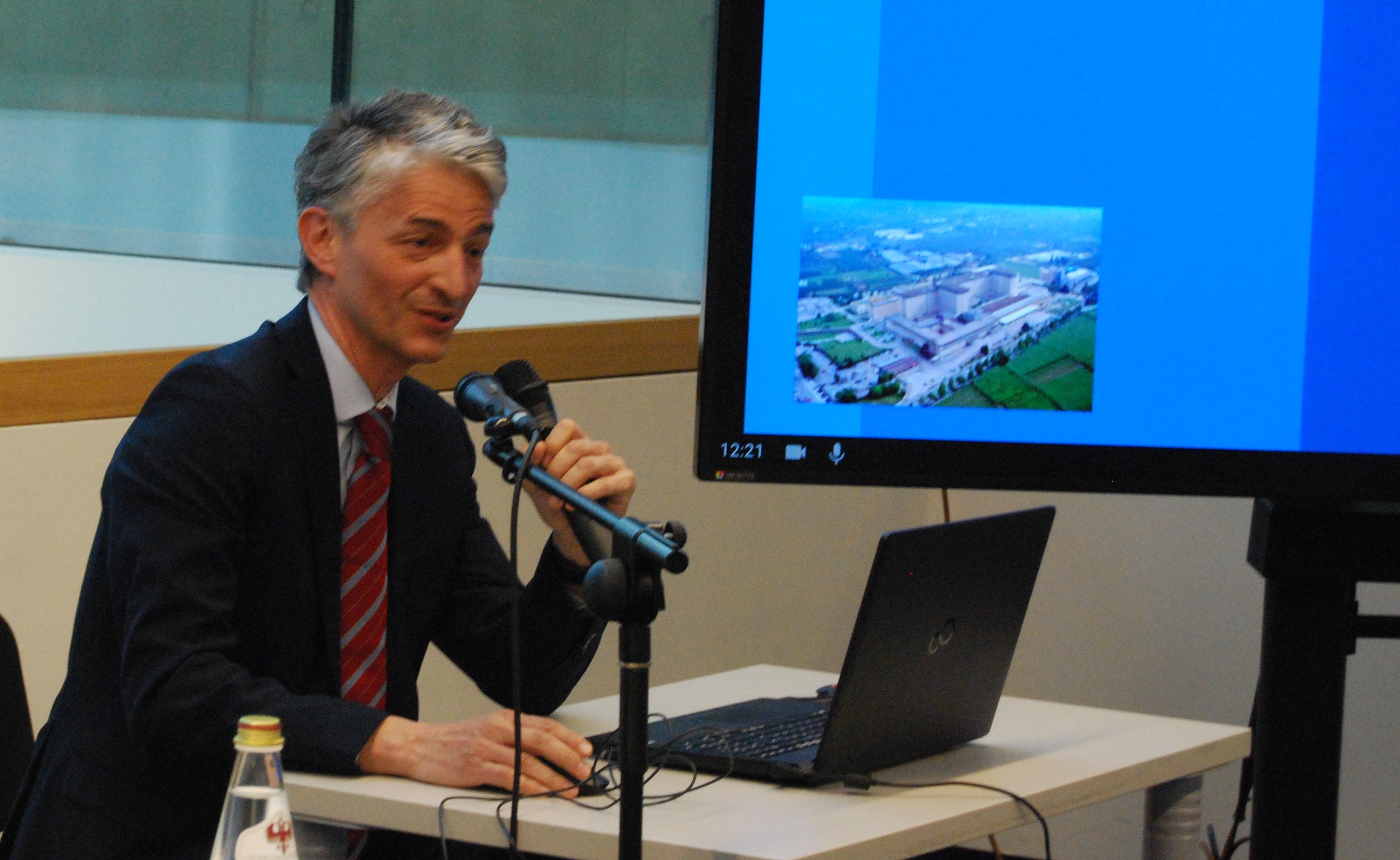 Modernste Operationstechnik am Landeskrankenhaus | Südtiroler Sanitätsbetrieb